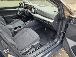 Серый Фольксваген Golf 8 2021 в Екабпилс, объемом двигателя 1.50 л и пробегом 79 тыс. км за 17990 €, фото 23 на AUTOMOTO.COM.LV