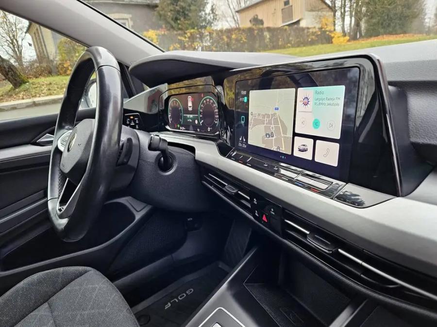 Серый Фольксваген Golf 8 2021 в Екабпилс, объемом двигателя 1.50 л и пробегом 79 тыс. км за 17990 €, фото 24 на AUTOMOTO.COM.LV