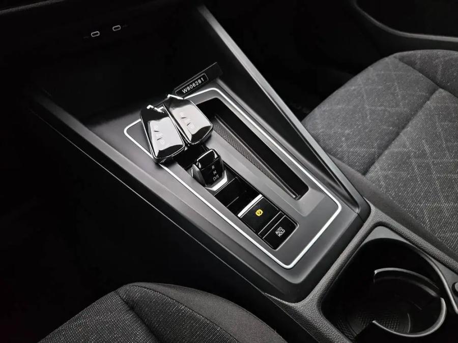 Серый Фольксваген Golf 8 2021 в Екабпилс, объемом двигателя 1.50 л и пробегом 79 тыс. км за 17990 €, фото 34 на AUTOMOTO.COM.LV