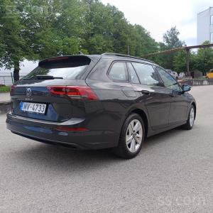 Grey Volkswagen Golf VIII 2021 in Riga, with an engine capacity of 2.00 L and mileage of 400 thousand km for 11900 €, photo 4 on AUTOMOTO.COM.LV