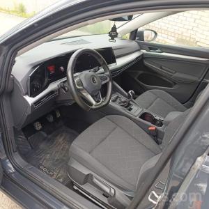 Grey Volkswagen Golf VIII 2021 in Riga, with an engine capacity of 2.00 L and mileage of 400 thousand km for 11900 €, photo 10 on AUTOMOTO.COM.LV