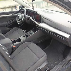 Grey Volkswagen Golf VIII 2021 in Riga, with an engine capacity of 2.00 L and mileage of 400 thousand km for 11900 €, photo 11 on AUTOMOTO.COM.LV