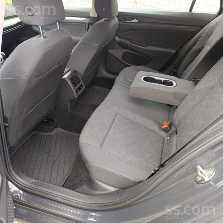 Grey Volkswagen Golf VIII 2021 in Riga, with an engine capacity of 2.00 L and mileage of 400 thousand km for 11900 €, photo 13 on AUTOMOTO.COM.LV