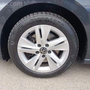 Grey Volkswagen Golf VIII 2021 in Riga, with an engine capacity of 2.00 L and mileage of 400 thousand km for 11900 €, photo 18 on AUTOMOTO.COM.LV