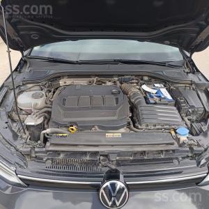 Grey Volkswagen Golf VIII 2021 in Riga, with an engine capacity of 2.00 L and mileage of 400 thousand km for 11900 €, photo 19 on AUTOMOTO.COM.LV