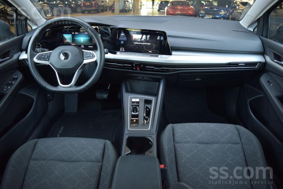 Pelēks Volkswagen Golf VIII 2021 Rīga, ar dzinēja tilpumu 1.50 L un nobraukumu 117 tūkst. km par 15800 €, foto 5 vietnē AUTOMOTO.COM.LV