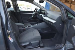 Pelēks Volkswagen Golf VIII 2021 Rīga, ar dzinēja tilpumu 1.50 L un nobraukumu 117 tūkst. km par 15800 €, foto 13 vietnē AUTOMOTO.COM.LV
