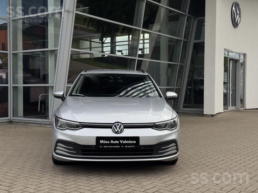Pelēks Volkswagen Golf VIII 2021 Valmiera, ar dzinēja tilpumu 2.00 L un nobraukumu 128 tūkst. km par 15800 €, foto 3 vietnē AUTOMOTO.COM.LV