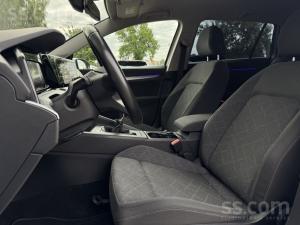 Pelēks Volkswagen Golf VIII 2021 Valmiera, ar dzinēja tilpumu 2.00 L un nobraukumu 128 tūkst. km par 15800 €, foto 8 vietnē AUTOMOTO.COM.LV