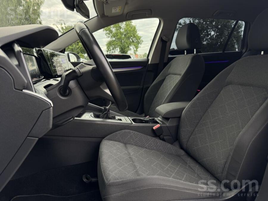 Pelēks Volkswagen Golf VIII 2021 Valmiera, ar dzinēja tilpumu 2.00 L un nobraukumu 128 tūkst. km par 15800 €, foto 8 vietnē AUTOMOTO.COM.LV