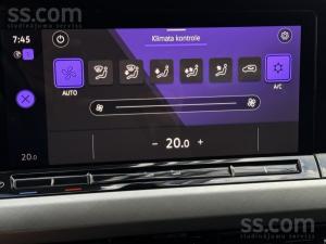 Pelēks Volkswagen Golf VIII 2021 Valmiera, ar dzinēja tilpumu 2.00 L un nobraukumu 128 tūkst. km par 15800 €, foto 18 vietnē AUTOMOTO.COM.LV