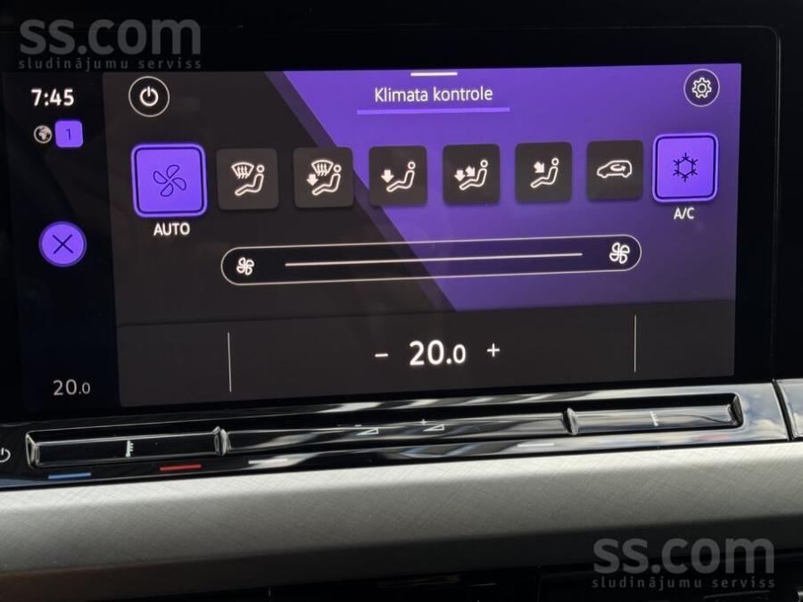 Pelēks Volkswagen Golf VIII 2021 Valmiera, ar dzinēja tilpumu 2.00 L un nobraukumu 128 tūkst. km par 15800 €, foto 18 vietnē AUTOMOTO.COM.LV