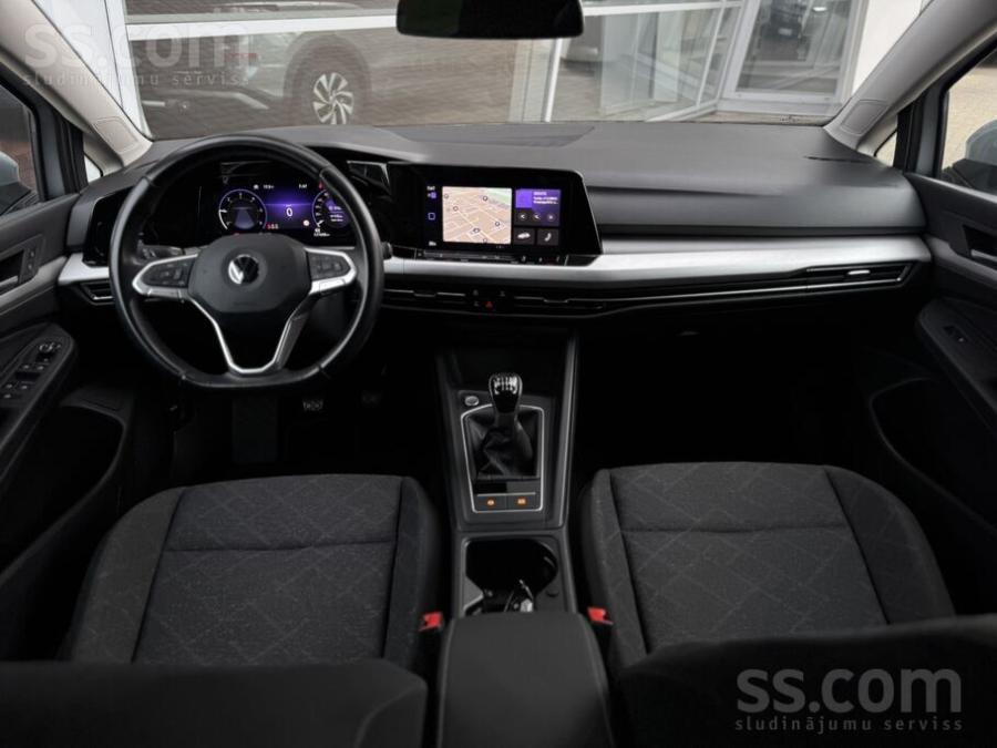 Pelēks Volkswagen Golf VIII 2021 Valmiera, ar dzinēja tilpumu 2.00 L un nobraukumu 128 tūkst. km par 15800 €, foto 19 vietnē AUTOMOTO.COM.LV
