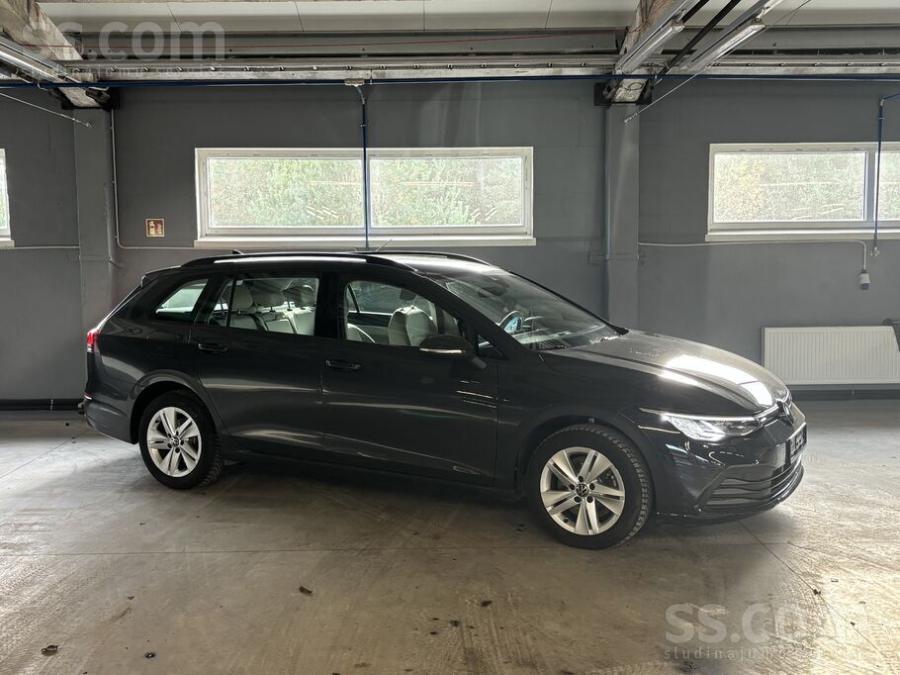 Pelēks Volkswagen Golf VIII 2021 Jūrmala, ar dzinēja tilpumu 2.00 L un nobraukumu 150 tūkst. km par 12750 €, foto 3 vietnē AUTOMOTO.COM.LV