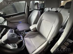 Pelēks Volkswagen Golf VIII 2021 Jūrmala, ar dzinēja tilpumu 2.00 L un nobraukumu 150 tūkst. km par 12750 €, foto 6 vietnē AUTOMOTO.COM.LV