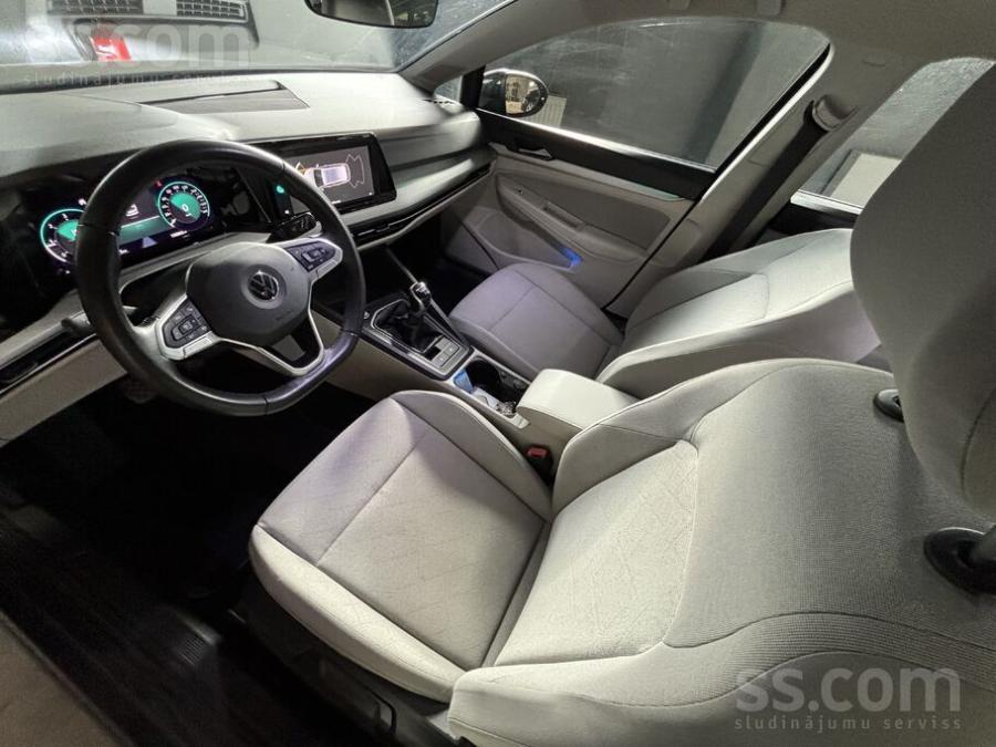 Pelēks Volkswagen Golf VIII 2021 Jūrmala, ar dzinēja tilpumu 2.00 L un nobraukumu 150 tūkst. km par 12750 €, foto 7 vietnē AUTOMOTO.COM.LV