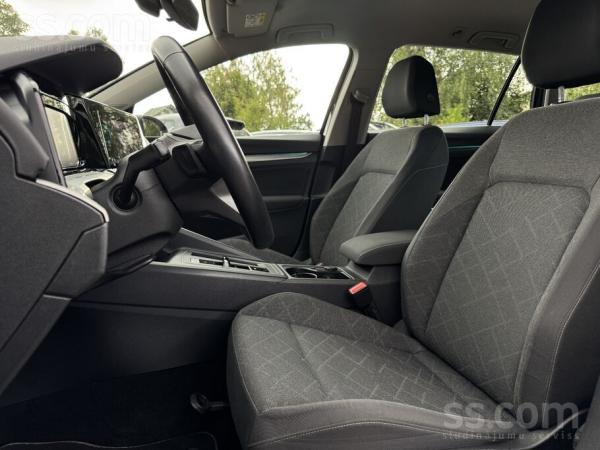 Grey Volkswagen Golf VIII 2021 in Valmiera, with an engine capacity of 2.00 L and mileage of 218 thousand km for 14200 €, photo 8 on AUTOMOTO.COM.LV