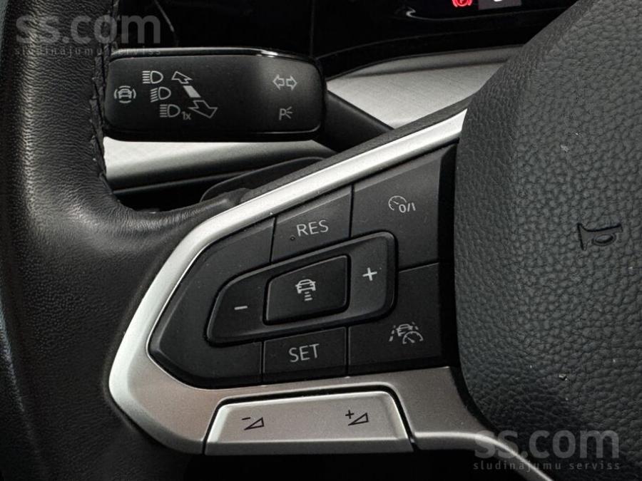 Grey Volkswagen Golf VIII 2021 in Valmiera, with an engine capacity of 2.00 L and mileage of 218 thousand km for 14200 €, photo 11 on AUTOMOTO.COM.LV
