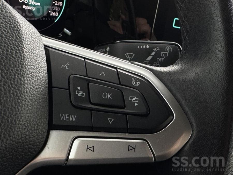 Grey Volkswagen Golf VIII 2021 in Valmiera, with an engine capacity of 2.00 L and mileage of 218 thousand km for 14200 €, photo 12 on AUTOMOTO.COM.LV