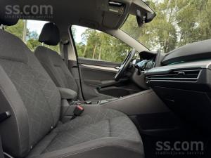 Grey Volkswagen Golf VIII 2021 in Valmiera, with an engine capacity of 2.00 L and mileage of 218 thousand km for 14200 €, photo 26 on AUTOMOTO.COM.LV
