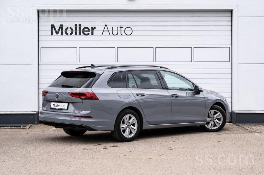 Grey Volkswagen Golf VIII 2022 in Riga, with an engine capacity of 2.00 L and mileage of 214 thousand km for 14250 €, photo 5 on AUTOMOTO.COM.LV