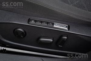 Grey Volkswagen Golf VIII 2022 in Riga, with an engine capacity of 2.00 L and mileage of 214 thousand km for 14250 €, photo 19 on AUTOMOTO.COM.LV