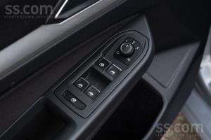 Grey Volkswagen Golf VIII 2022 in Riga, with an engine capacity of 2.00 L and mileage of 214 thousand km for 14250 €, photo 20 on AUTOMOTO.COM.LV