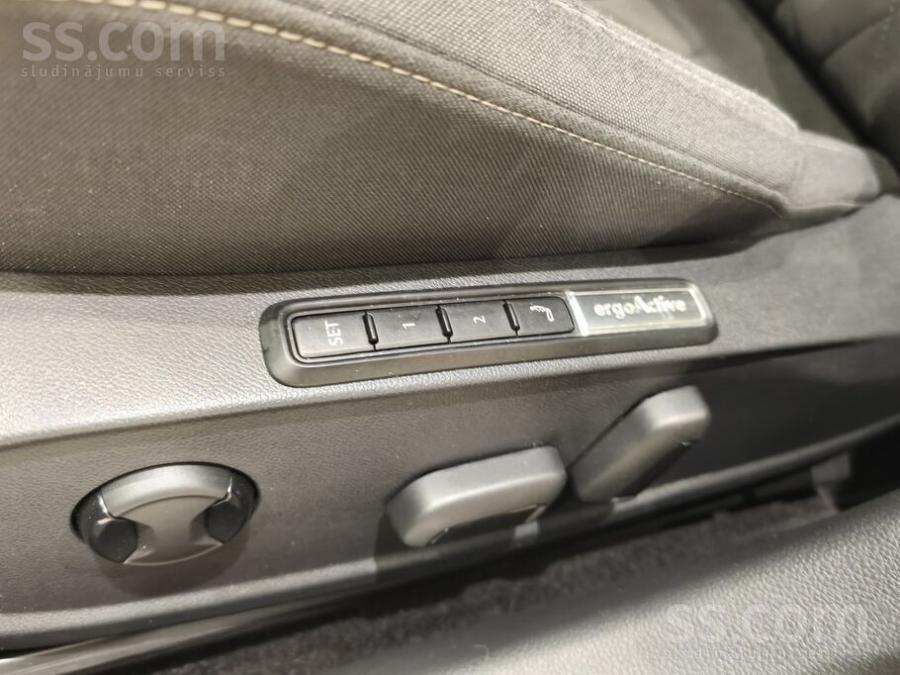 Серый Фольксваген Golf 8 2022 в Рига, объемом двигателя 2.00 л и пробегом 186 тыс. км за 14190 €, фото 17 на AUTOMOTO.COM.LV