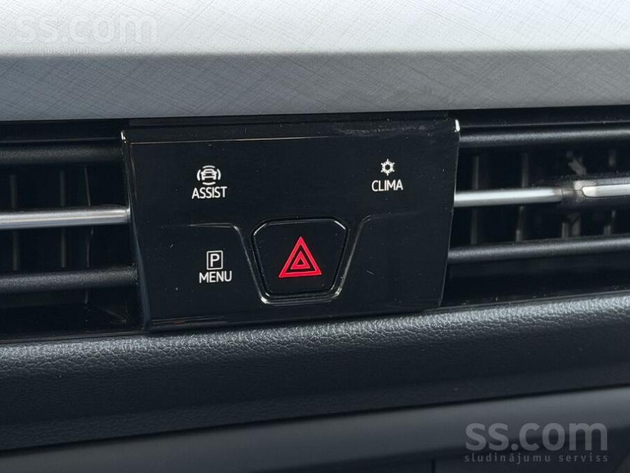 Pelēks Volkswagen Golf VIII 2022 Rīga, ar dzinēja tilpumu 2.00 L un nobraukumu 177 tūkst. km par 15000 €, foto 24 vietnē AUTOMOTO.COM.LV