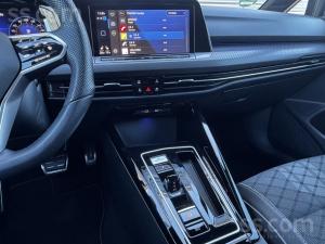 Pelēks Volkswagen Golf VIII 2022 Rīga, ar dzinēja tilpumu 2.00 L un nobraukumu 196 tūkst. km par 19900 €, foto 18 vietnē AUTOMOTO.COM.LV