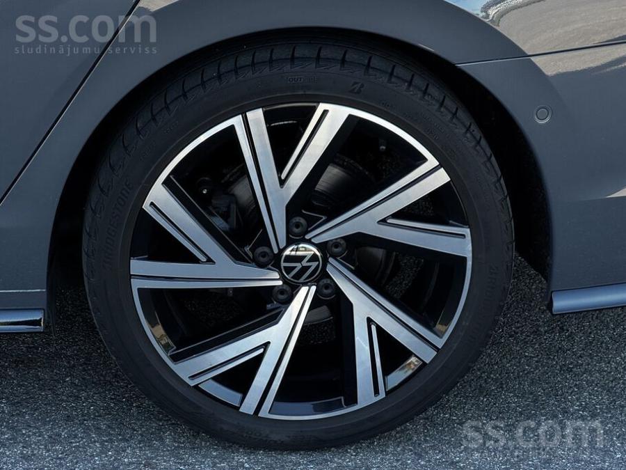 Pelēks Volkswagen Golf VIII 2022 Rīga, ar dzinēja tilpumu 2.00 L un nobraukumu 196 tūkst. km par 19900 €, foto 31 vietnē AUTOMOTO.COM.LV