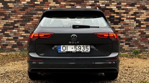 Grey Volkswagen Golf VIII 2022 in Riga, with an engine capacity of 2.00 L and mileage of 208 thousand km for 15600 €, photo 8 on AUTOMOTO.COM.LV