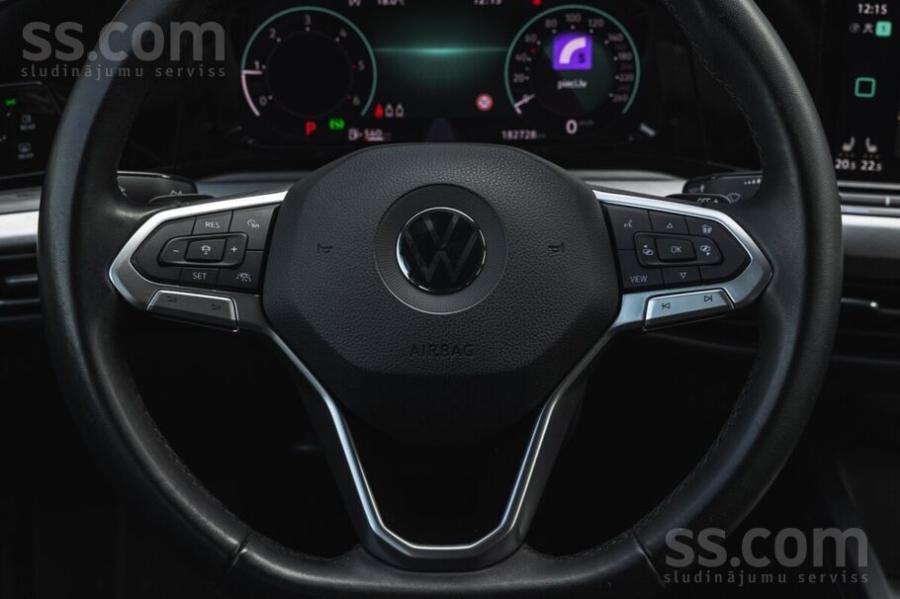 Серый Фольксваген Golf 8 2022 в Вентспилс, объемом двигателя 2.00 л и пробегом 183 тыс. км за 15150 €, фото 19 на AUTOMOTO.COM.LV