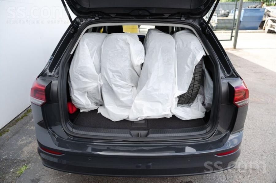 Pelēks Volkswagen Golf VIII 2022 Rīga, ar dzinēja tilpumu 2.00 L un nobraukumu 154 tūkst. km par 15500 €, foto 11 vietnē AUTOMOTO.COM.LV