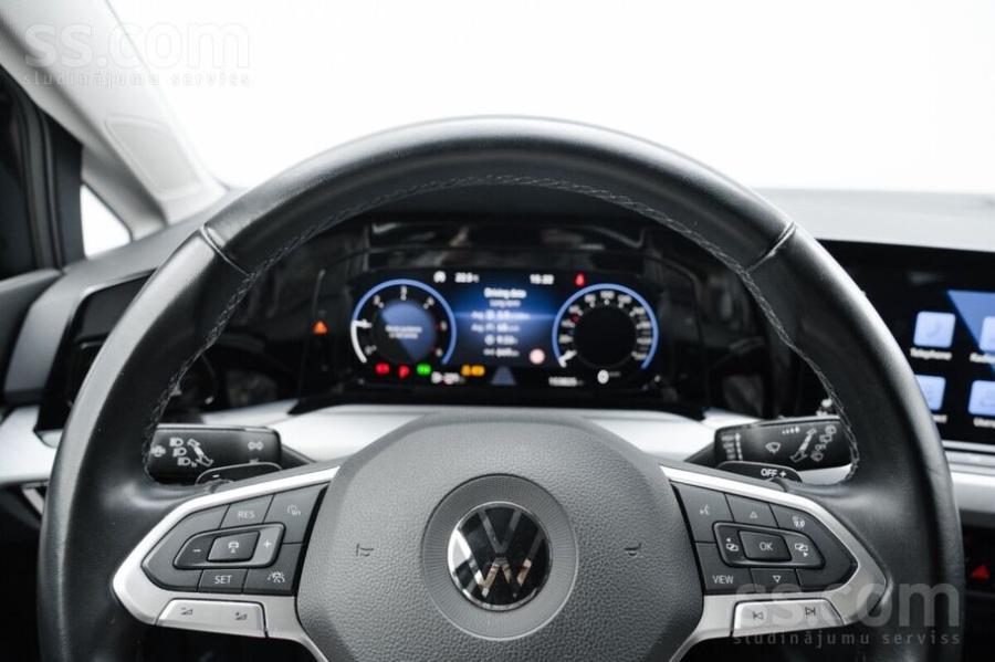 Pelēks Volkswagen Golf VIII 2022 Rīga, ar dzinēja tilpumu 2.00 L un nobraukumu 154 tūkst. km par 15500 €, foto 19 vietnē AUTOMOTO.COM.LV