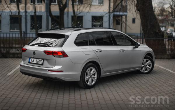 Grey Volkswagen Golf VIII 2022 in Riga, with an engine capacity of 2.00 L and mileage of 180 thousand km for 14800 €, photo 3 on AUTOMOTO.COM.LV