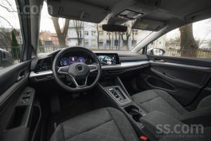 Grey Volkswagen Golf VIII 2022 in Riga, with an engine capacity of 2.00 L and mileage of 180 thousand km for 14800 €, photo 6 on AUTOMOTO.COM.LV