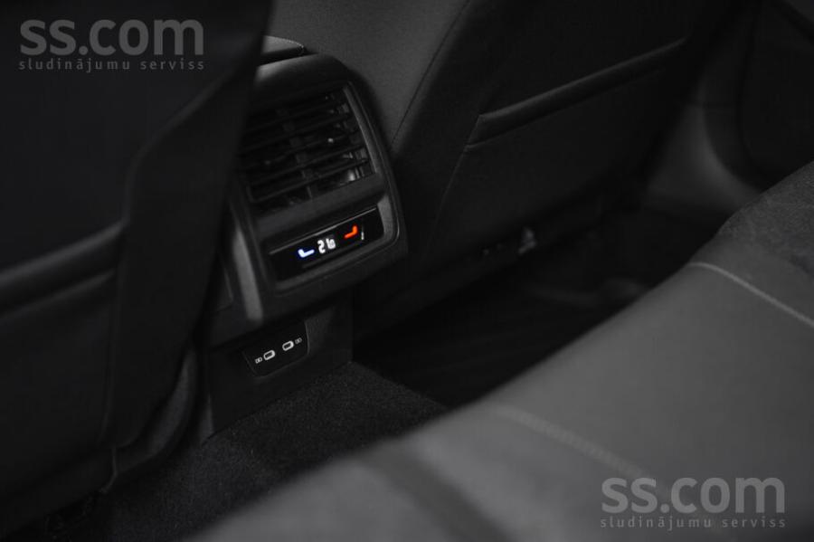 Grey Volkswagen Golf VIII 2022 in Riga, with an engine capacity of 2.00 L and mileage of 180 thousand km for 14800 €, photo 16 on AUTOMOTO.COM.LV