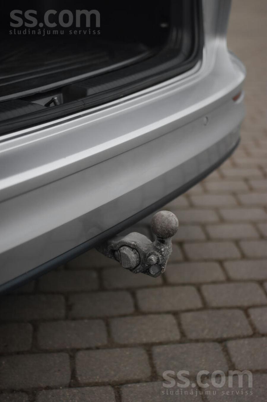 Grey Volkswagen Golf VIII 2022 in Riga, with an engine capacity of 2.00 L and mileage of 180 thousand km for 14800 €, photo 24 on AUTOMOTO.COM.LV
