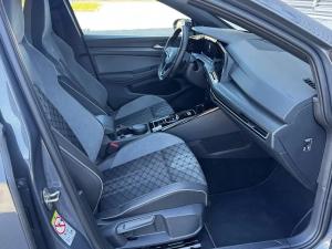 Серый Фольксваген Golf 8 2022 в Рига, объемом двигателя 2.00 л и пробегом 196 тыс. км за 19900 €, фото 14 на AUTOMOTO.COM.LV