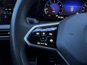 Серый Фольксваген Golf 8 2022 в Рига, объемом двигателя 2.00 л и пробегом 196 тыс. км за 19900 €, фото 25 на AUTOMOTO.COM.LV