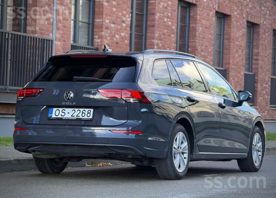 Grey Volkswagen Golf VIII 2022 in Riga, with an engine capacity of 2.00 L and mileage of 142 thousand km for 15500 €, photo 6 on AUTOMOTO.COM.LV