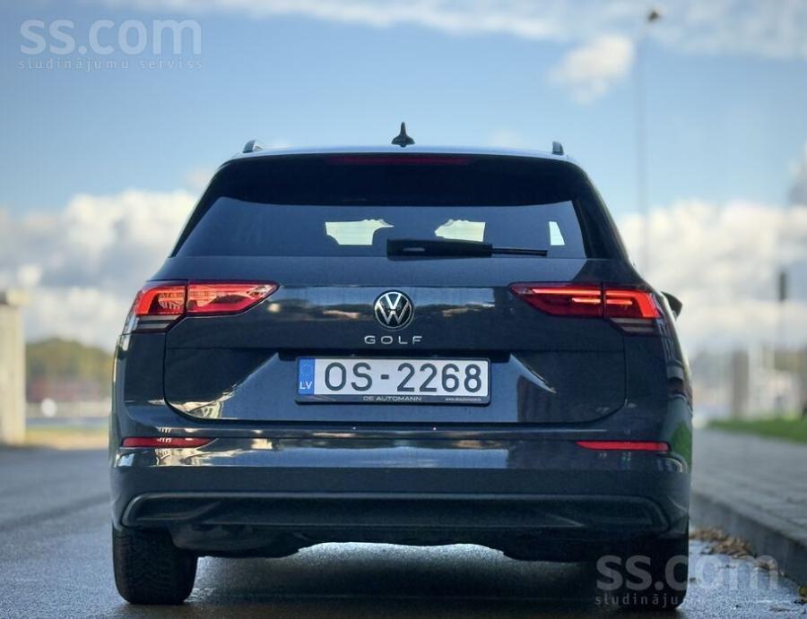 Grey Volkswagen Golf VIII 2022 in Riga, with an engine capacity of 2.00 L and mileage of 142 thousand km for 15500 €, photo 7 on AUTOMOTO.COM.LV