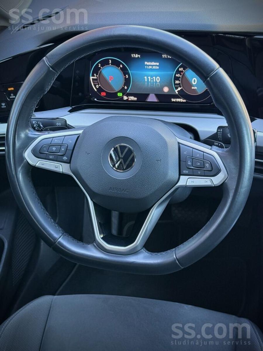 Grey Volkswagen Golf VIII 2022 in Riga, with an engine capacity of 2.00 L and mileage of 142 thousand km for 15500 €, photo 13 on AUTOMOTO.COM.LV