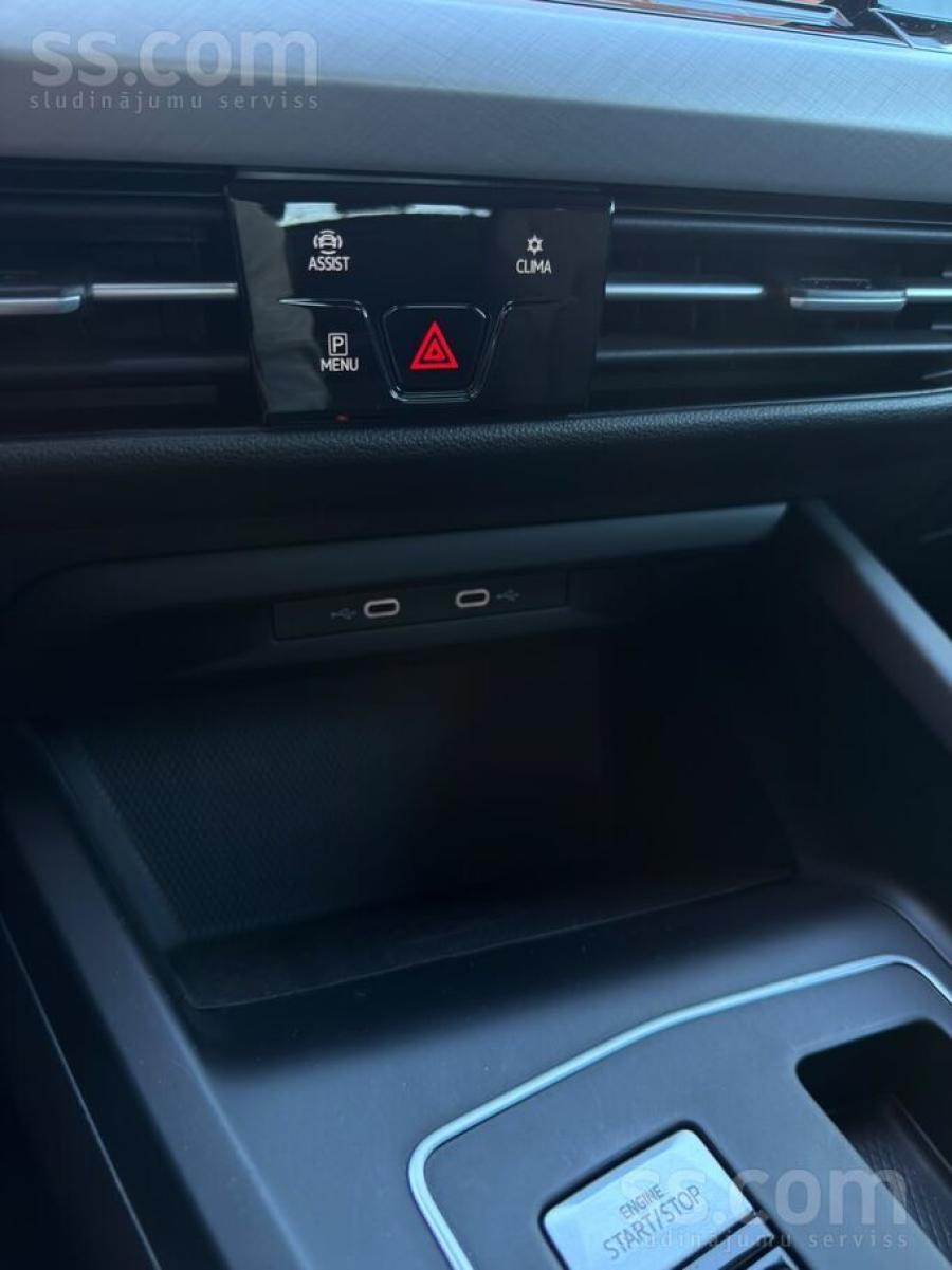 Grey Volkswagen Golf VIII 2022 in Riga, with an engine capacity of 2.00 L and mileage of 142 thousand km for 15500 €, photo 22 on AUTOMOTO.COM.LV