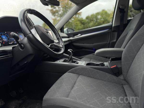 Pelēks Volkswagen Golf VIII 2022 Rīga, ar dzinēja tilpumu 2.00 L un nobraukumu 108 tūkst. km par 14200 €, foto 6 vietnē AUTOMOTO.COM.LV