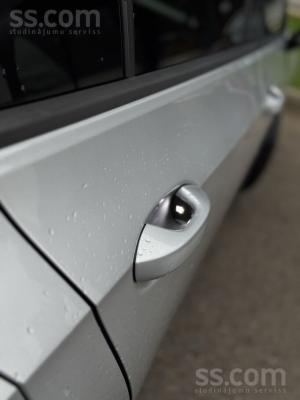 Серый Фольксваген Golf 8 2022 в Рига, объемом двигателя 2.00 л и пробегом 108 тыс. км за 14200 €, фото 9 на AUTOMOTO.COM.LV
