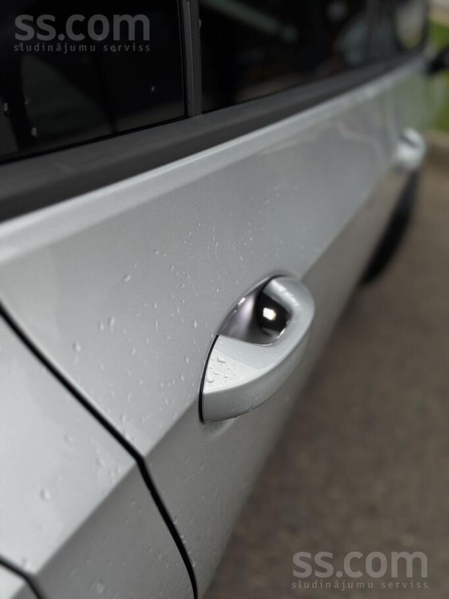 Серый Фольксваген Golf 8 2022 в Рига, объемом двигателя 2.00 л и пробегом 108 тыс. км за 14200 €, фото 9 на AUTOMOTO.COM.LV
