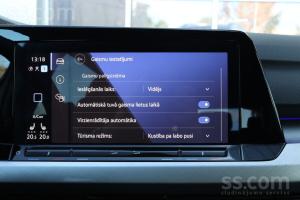 Серый Фольксваген Golf 8 2022 в Рига, объемом двигателя 1.50 л и пробегом 141 тыс. км за 14200 €, фото 17 на AUTOMOTO.COM.LV