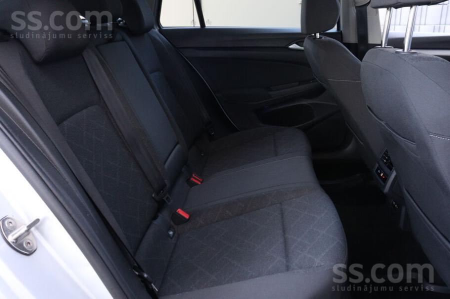 Серый Фольксваген Golf 8 2022 в Рига, объемом двигателя 1.50 л и пробегом 141 тыс. км за 14200 €, фото 29 на AUTOMOTO.COM.LV